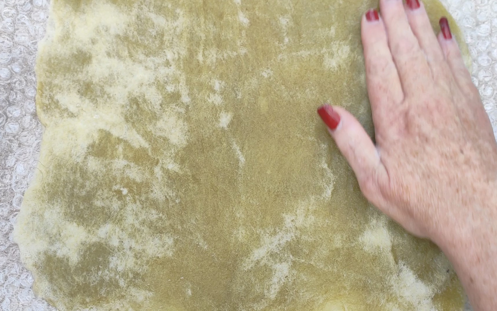 Wet felting: A quick tutorial and how to with video - Dye To Craft